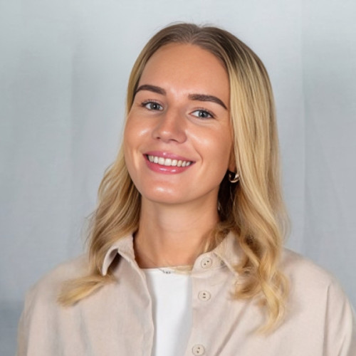 Maya - Physics tutor - 29£/h