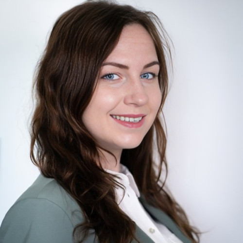 Mira - Mathematics tutor - 37$/h