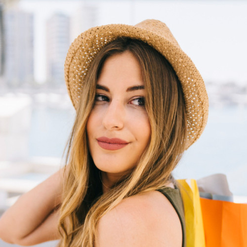 Megan - Computer programming teacher - ₹2544/h