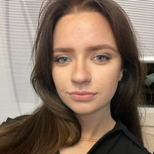 Milena - Lehrkraft für Deutsch - 15€/h