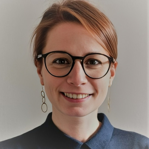 Nyla - Maths tutor - 22£/h