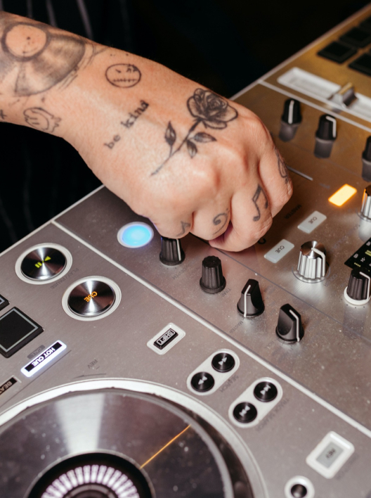 DJ-ing Classes Near Me - From ₹499/hr